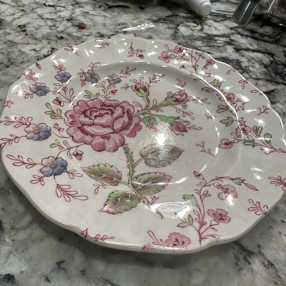 Johnson Brothers | Dining | Vintage Rose Chintz By Johnson Bros Made In ...
